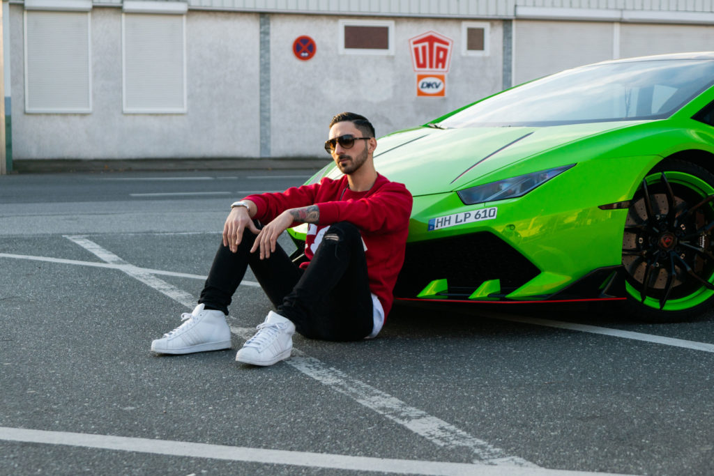 Videopremiere: Rapper Element veröffentlicht neue Single „Ohne die Zeit“